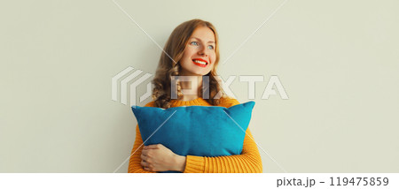 Healthy sleep, happy woman hugs her soft...の写真素材 [119475859] - PIXTA