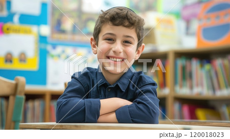 Smiling Young Jewish Schoolboy in Classroom...のイラスト素材 [120018023] - PIXTA