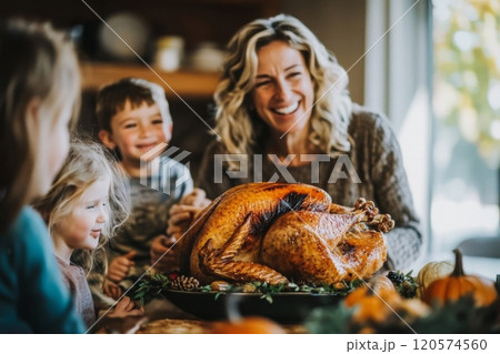 Family gathered around a roasted turkey for...のイラスト素材 [120574560] - PIXTA