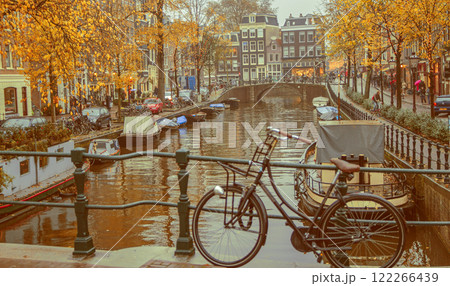 Evening autumn streets and canals of Amsterdam....の写真素材 [122266439] - PIXTA