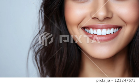 Radiant smile with perfectly aligned teeth...のイラスト素材 [123247673] - PIXTA