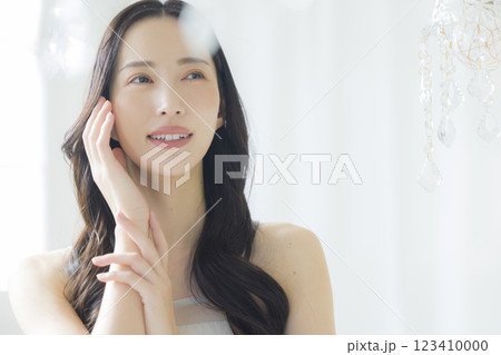 若い女性、ビューティーイメージ の写真素材 [123410000] - PIXTA