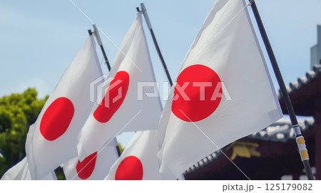 Japanese flags displayed proudly at a cultural...のイラスト素材 [125179082 ...