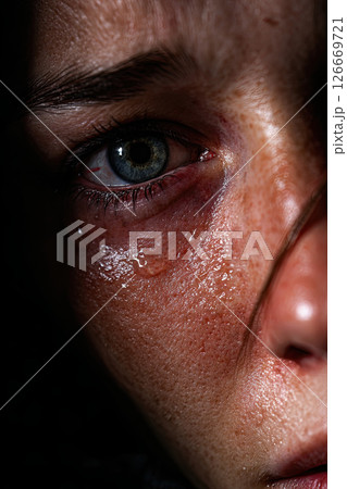 Close up tearful eye emotional sad pain...のイラスト素材 [126669721] - PIXTA