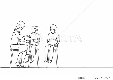 Single one line drawing doctor in clinic giving...のイラスト素材 [127050207 ...