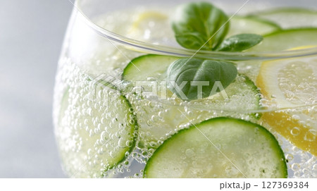 Brightly lit spa spritz features cucumber,...のイラスト素材 [127369384] - PIXTA