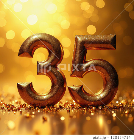 Golden 35th birthday numbers.のイラスト素材 [128134714] - PIXTA