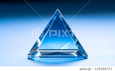 Glass Prism Standing on a Blue Surfaceのイラスト素材 [128588721] - PIXTA