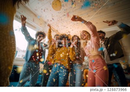 A group of people are dancing and throwing...のイラスト素材 [128873966] - PIXTA