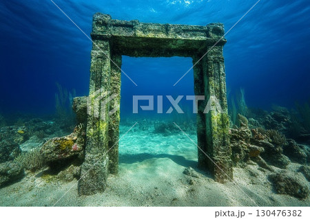 Magical underwater gate emerges from the ocean...のイラスト素材 [130476382 ...