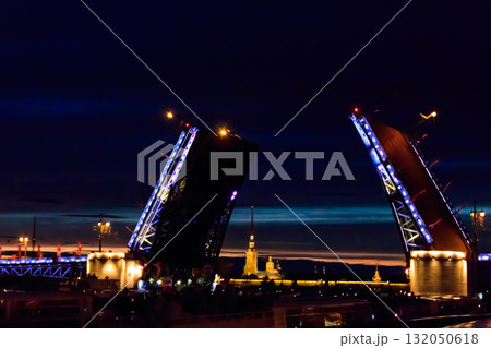 Opening of Palace drawbridge. Night view of...の写真素材 [132050618] - PIXTA