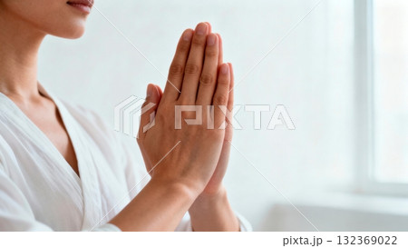 Hands Performing Traditional Namaste Greeting...のイラスト素材 [132369022] - PIXTA