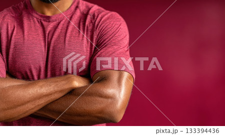 Strong arms crossed in a relaxed pose against a...のイラスト素材 [133394436 ...