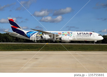 ラトビア航空B789の写真素材 [135755691] - PIXTA